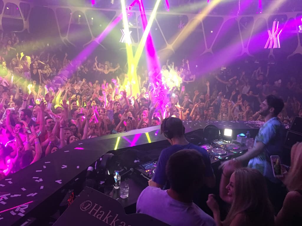 14 Best Nightclubs in Pattaya For An Amazing Nightlife Experience ...