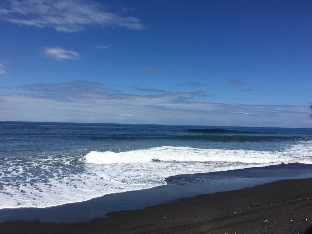 Saba Beach in Bali - Pickyourtrail