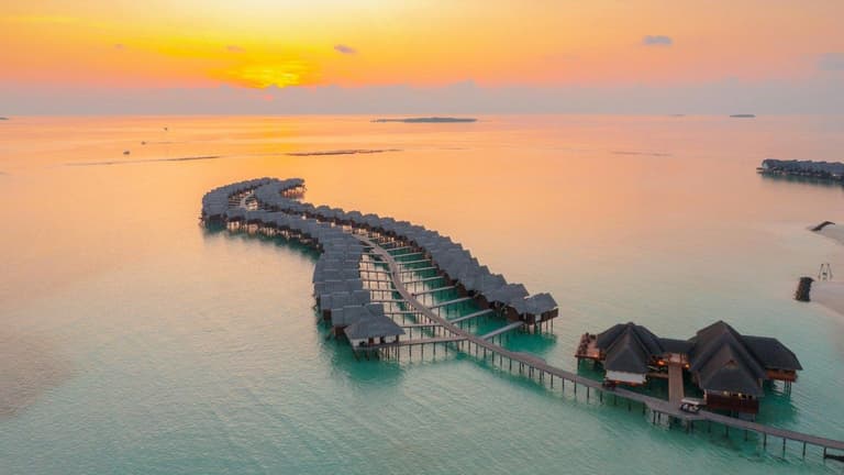 Raa Atoll Maldives: Best Resorts, Snorkel & Local Culture | Pickyourtrail